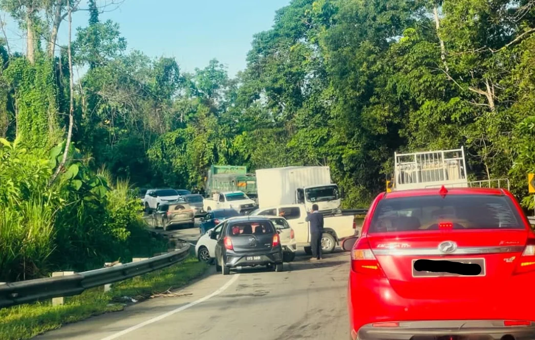 Penunggang Motosikal Maut Dirempuh Lori Hilang Kawalan di Bukit Kelawat | Careta