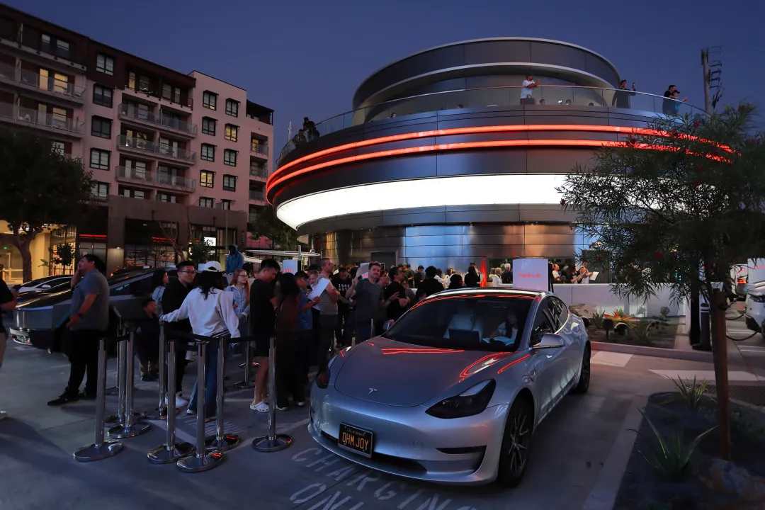 Tesla Diner: Dari Hype Hollywood ke Realiti Pahit | Careta